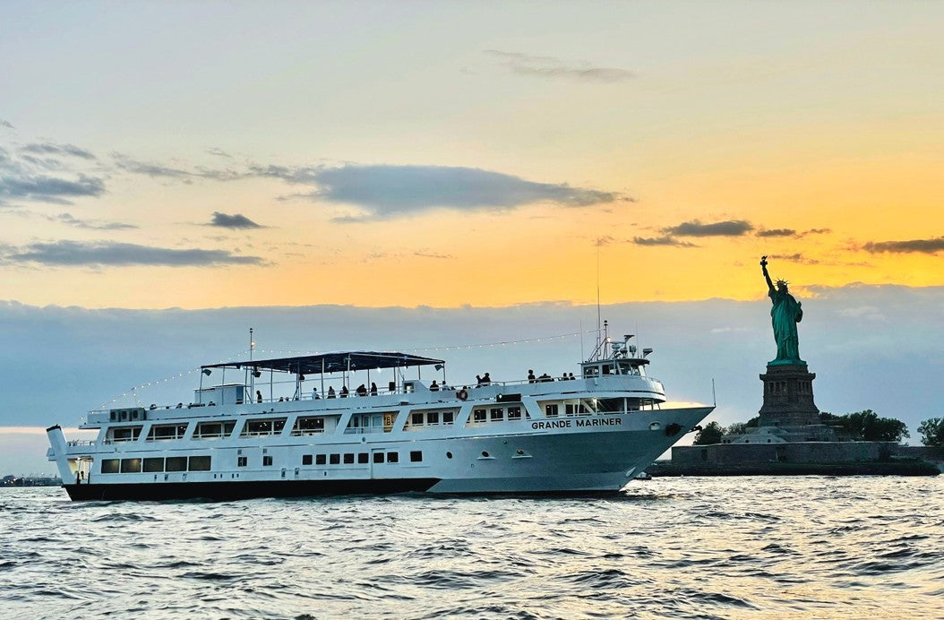Sunrise Cruise to the Statue of Liberty – Morning Boat Tour in NYC